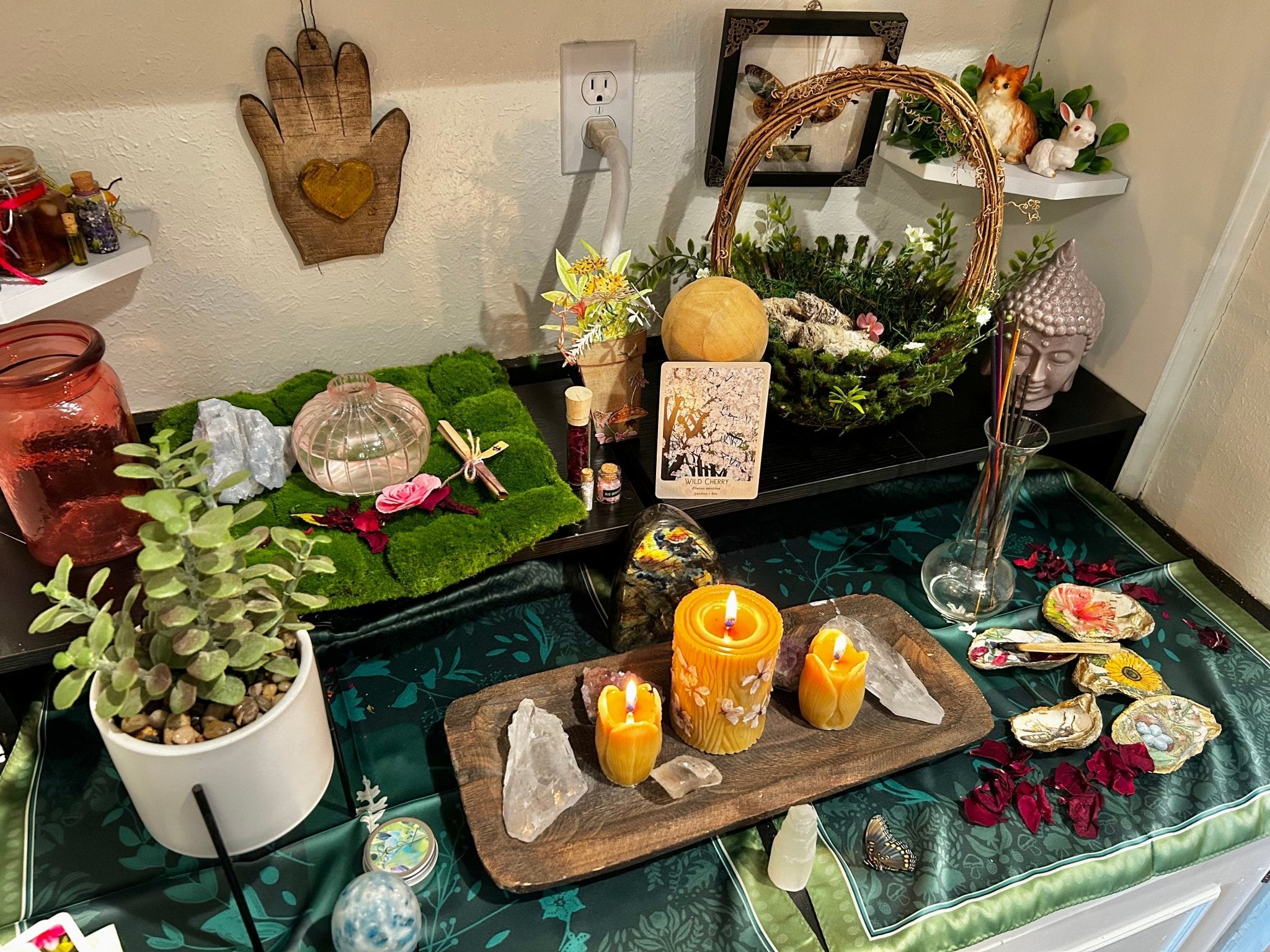 How to Build an Altar – La Panthère Studio