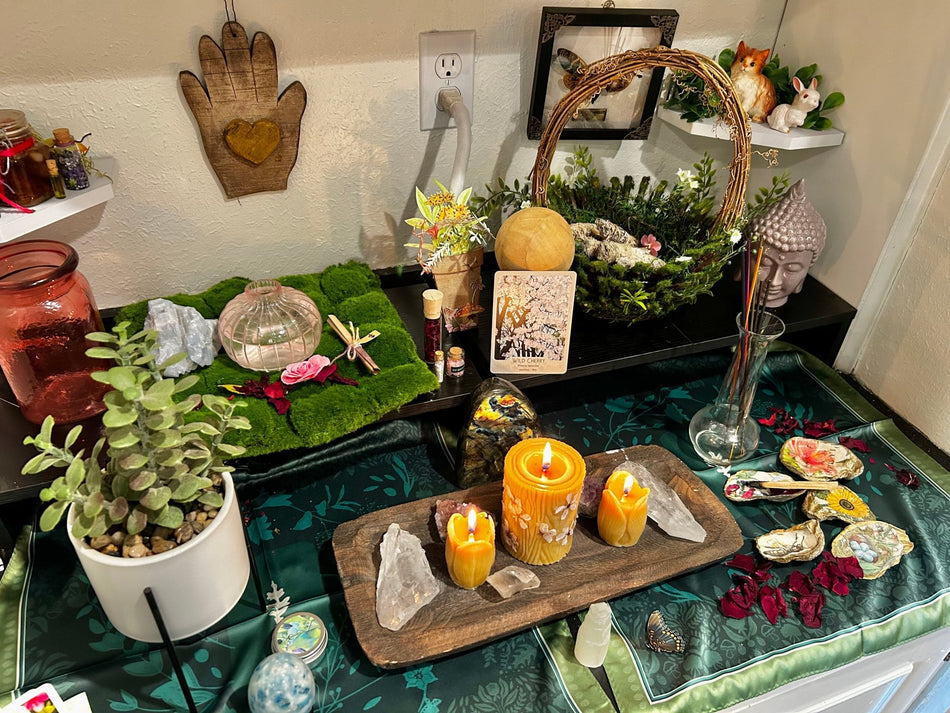 How to Build an Altar – La Panthère Studio